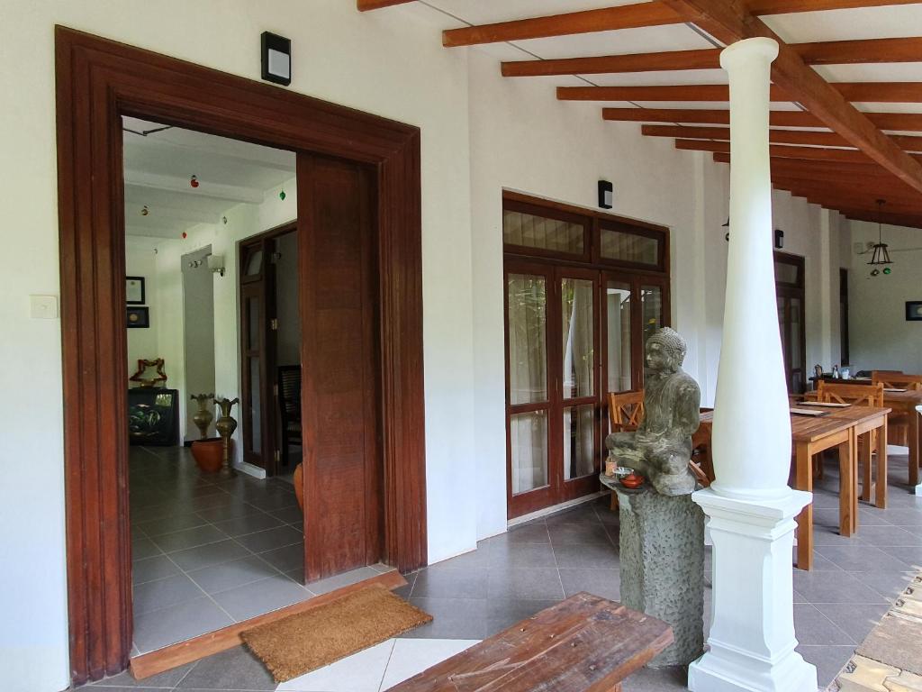Lohas Beach Resort Villa - Hotels in Kalutara